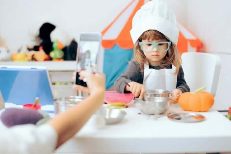 Visual UGC Benchmarks: Av. Interactor And Impression Conversion Lift ...