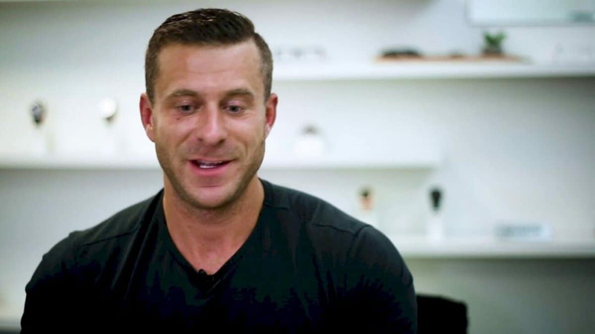 Influencer Marketing Software Vs. Influencer Management Agency – Which ...