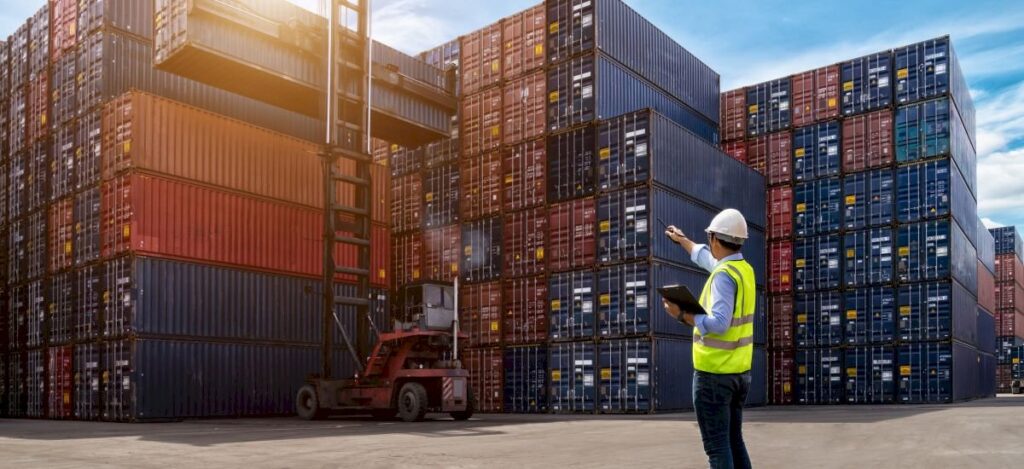 10 Top-Selling Items On Amazon (2025) | Ecommerce Fastlane