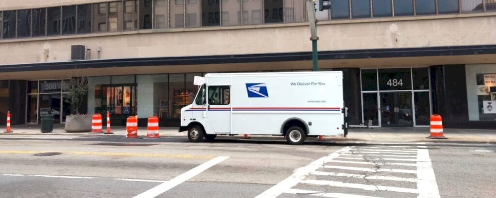 9 USPS Tracking Statuses: What They Mean For Your Packages | Ecommerce ...
